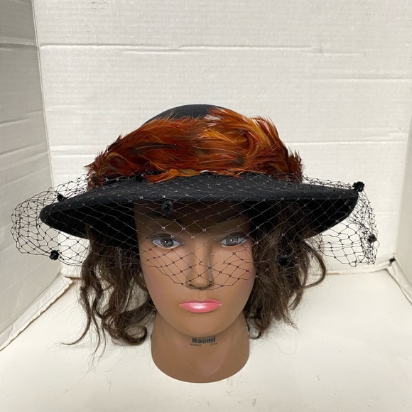 Accessories | Vintage Sonni Doeskin Felt Black Hat With Feathers | Poshmark